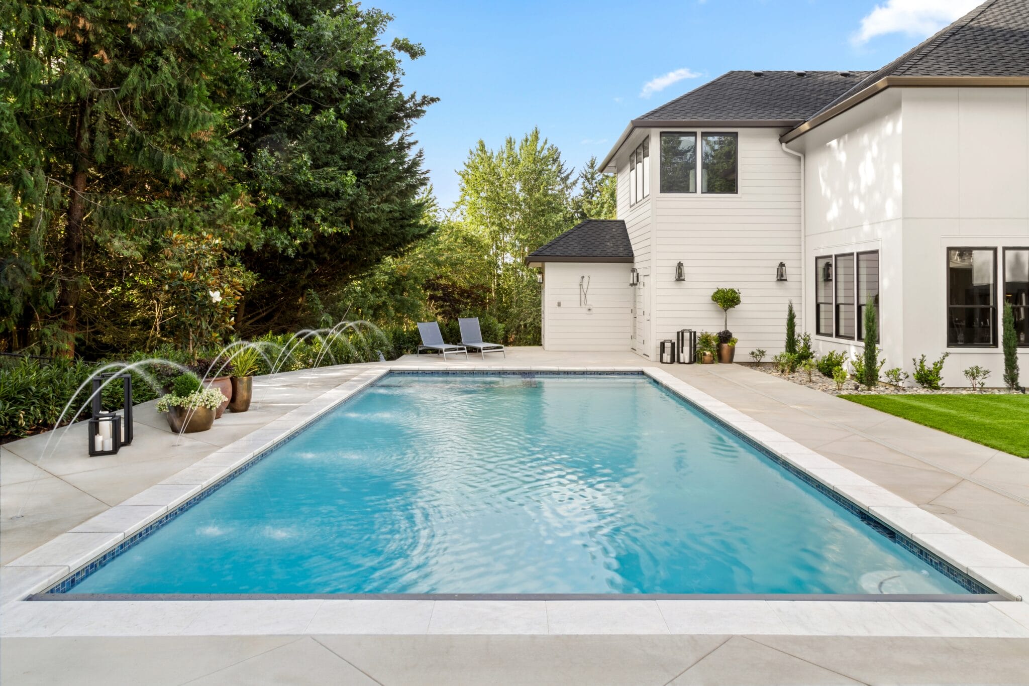Best Inground Pools: Fiberglass, Concrete, or Vinyl?